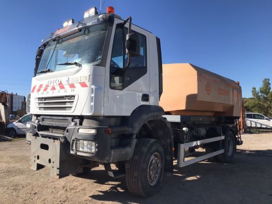 IVECO AD190T31W prskalica bitu-emulzije