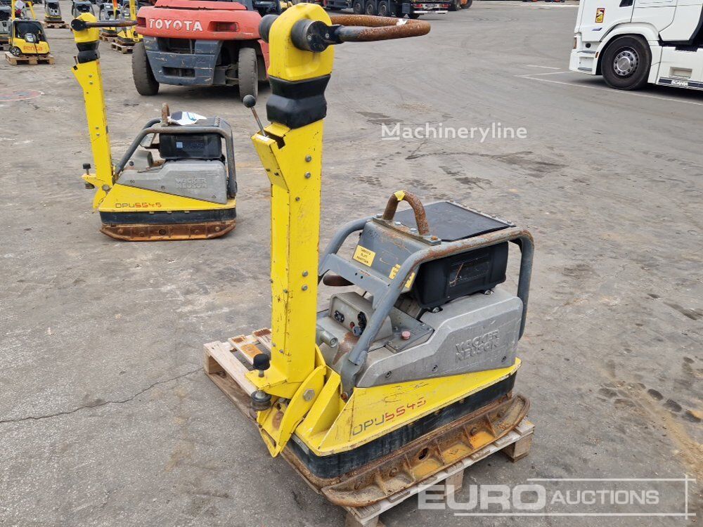 Prodaje se Wacker Neuson DPU5545HE vibro ploču na aukciji