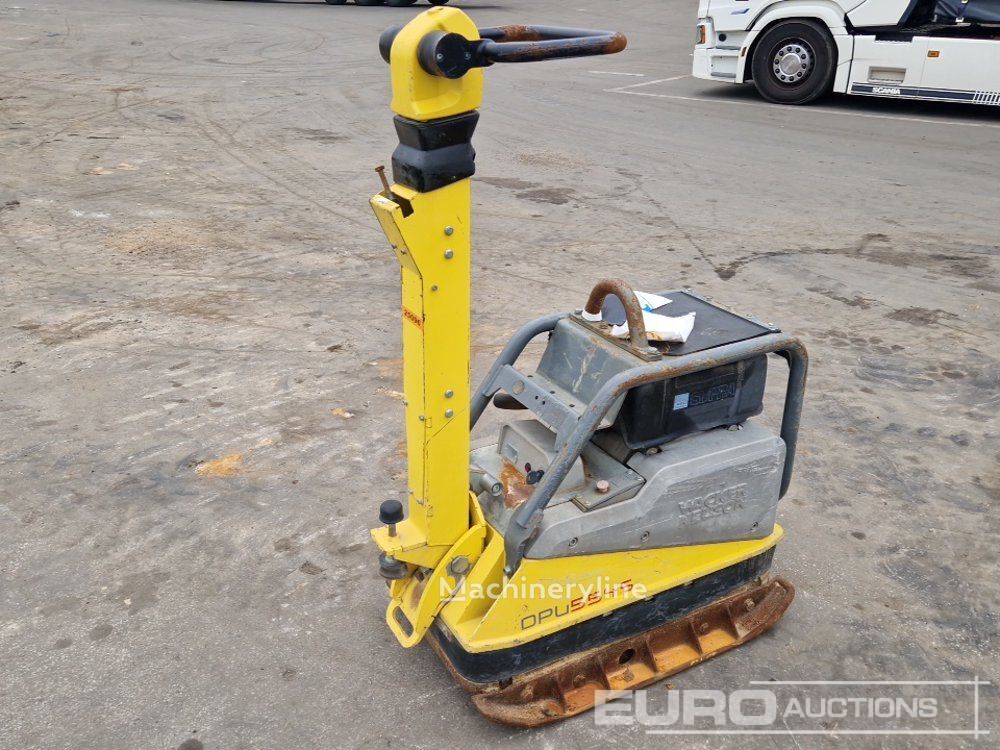 Prodaje se Wacker Neuson DPU5545HE vibro ploču na aukciji