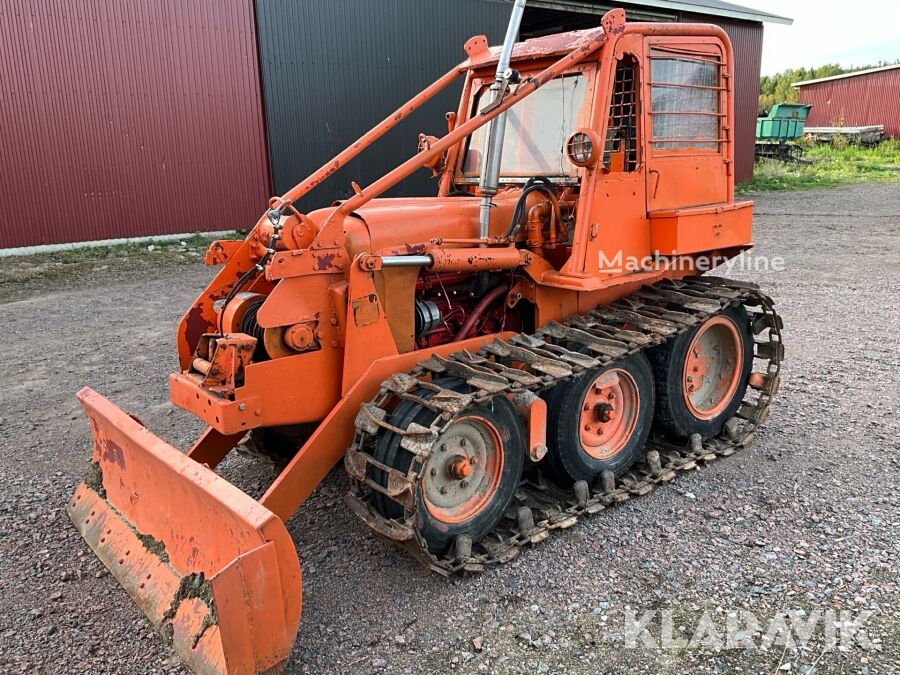 Prodaje se Fiat Bandtraktor Fiat buldožer na aukciji