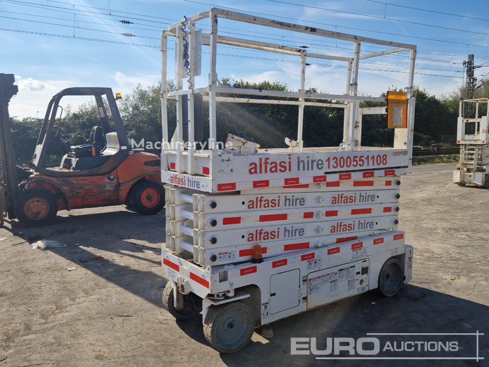 Prodaje se Genie GS3232 hidrauličnu zglobnu platformu na aukciji