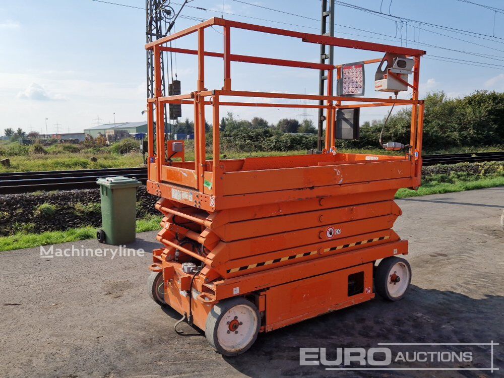Prodaje se Skyjack SJ111-4626 hidrauličnu zglobnu platformu na aukciji