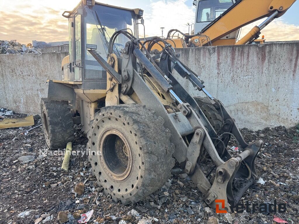 Prodaje se Caterpillar IT 28 G-04 prednji utovarivač na aukciji