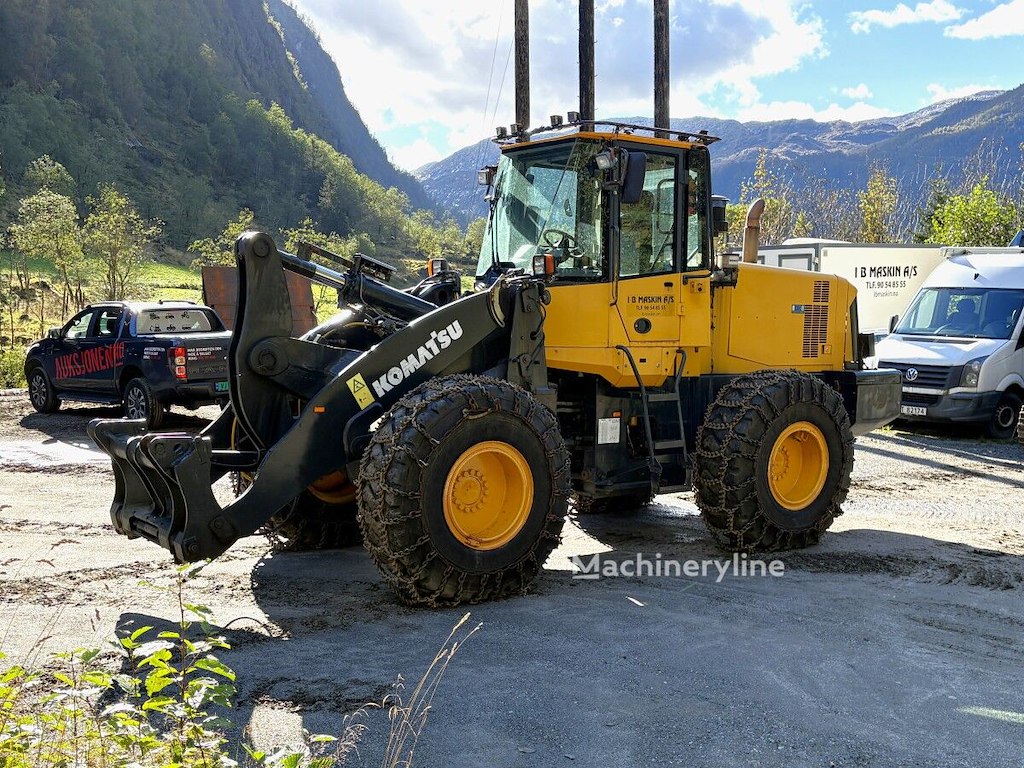 Prodaje se Komatsu WA320-6 hjullaster - KUN 3 754 timer prednji utovarivač na aukciji