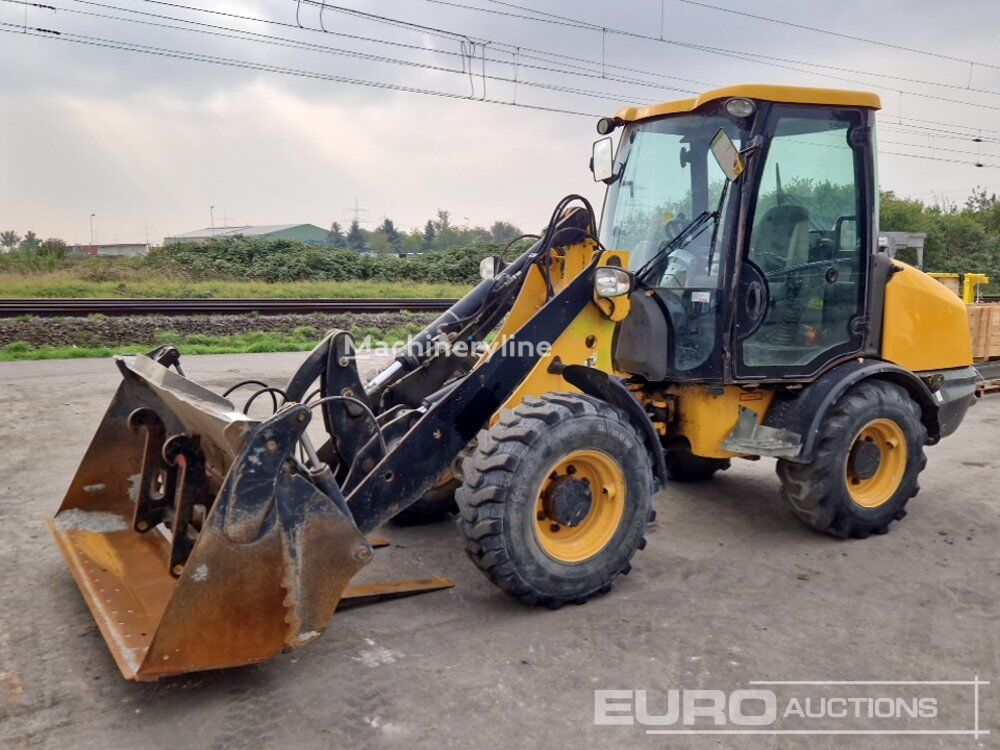 Prodaje se JCB 406 B prednji utovarivač na aukciji