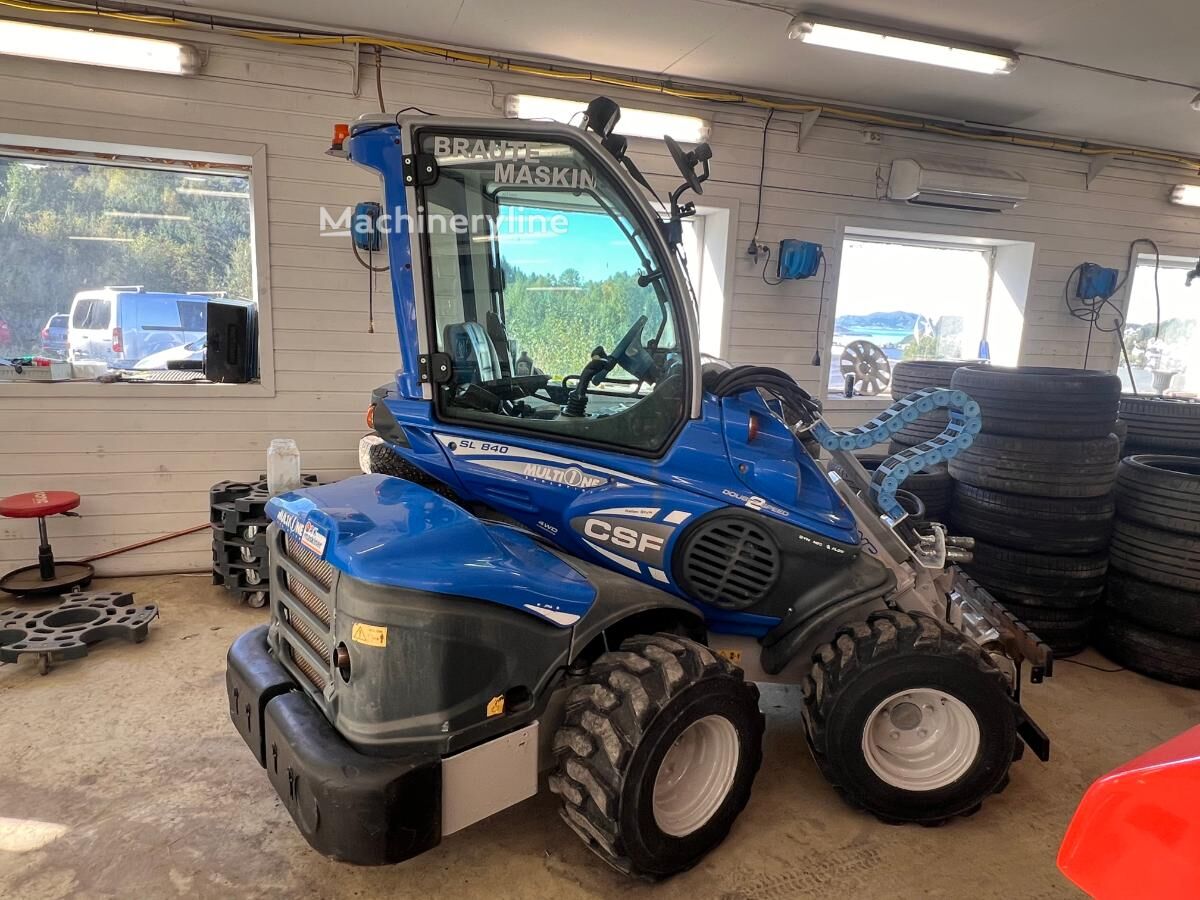 Prodaje se MultiOne Andre Multione SL840DT multifunkcionalni utovarivač na aukciji