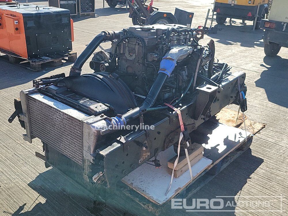 Prodaje se Cummins motor za bagera na aukciji