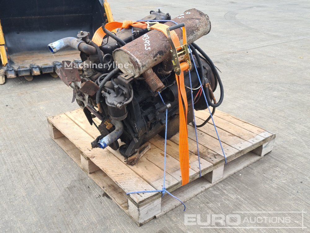 Prodaje se motor za građevinske mašine na aukciji