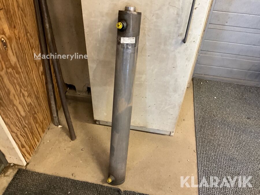 Prodaje se Hydraulcylinder Olsson Parts utan fästen hidraulični čekić na aukciji