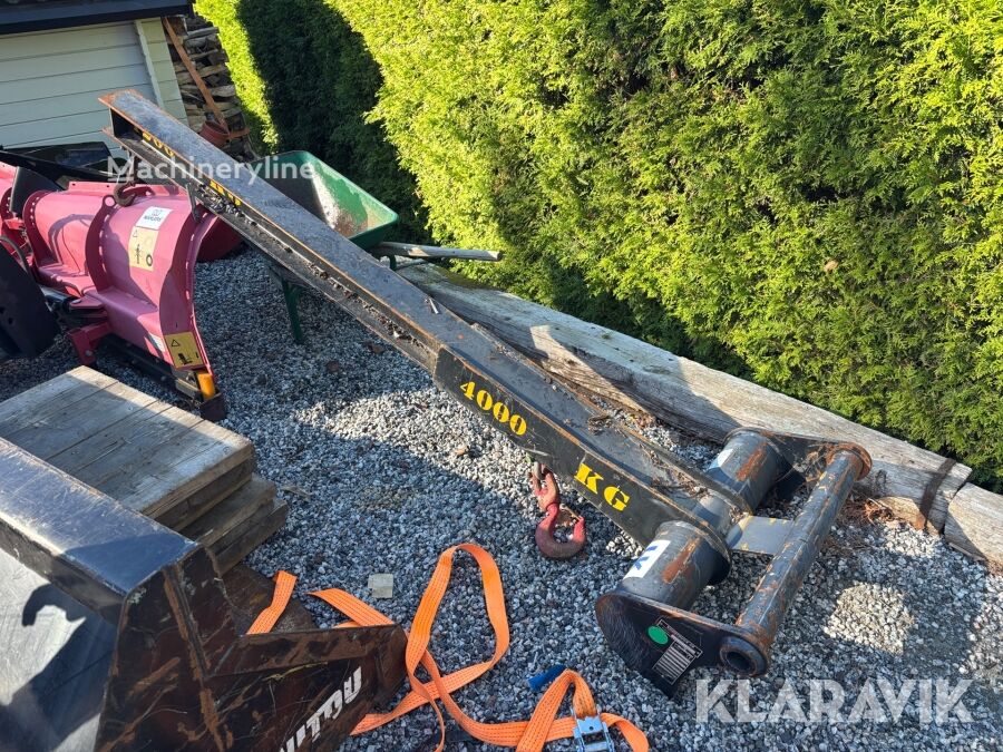 Prodaje se Manitou P4000 hidraulični čekić na aukciji