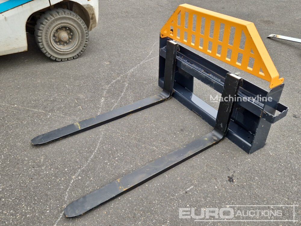 Prodaje se Pallet Fork to suit Skidsteer kašiku za prednje utovarivač na aukciji