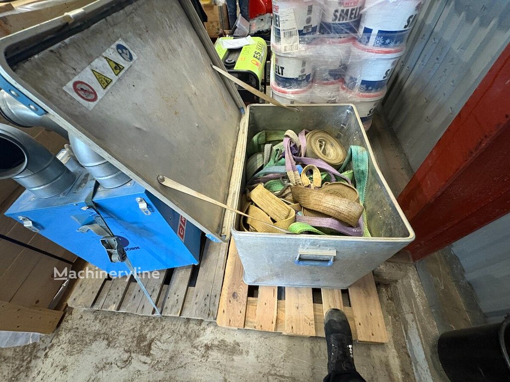 Prodaje se Andre Diverse stropper / jekkestropper selges i aluminiums-kasse sajlu za podizanje na aukciji
