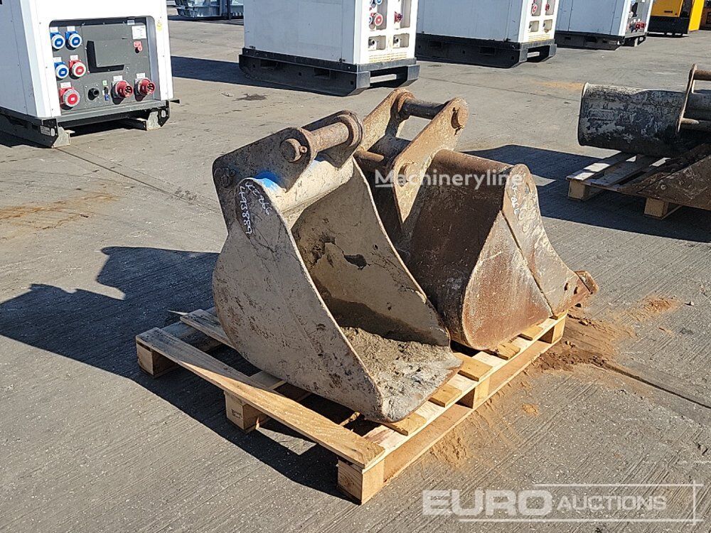 Prodaje se 36", 18", 16" Digging Bucket 35-60mm Pin to suit Mini-10 Ton Exc kašiku za bager na aukciji