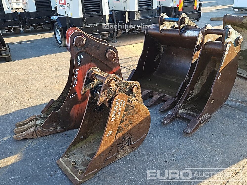 Prodaje se 32", 12", 12", 12" kašiku za mini bager na aukciji