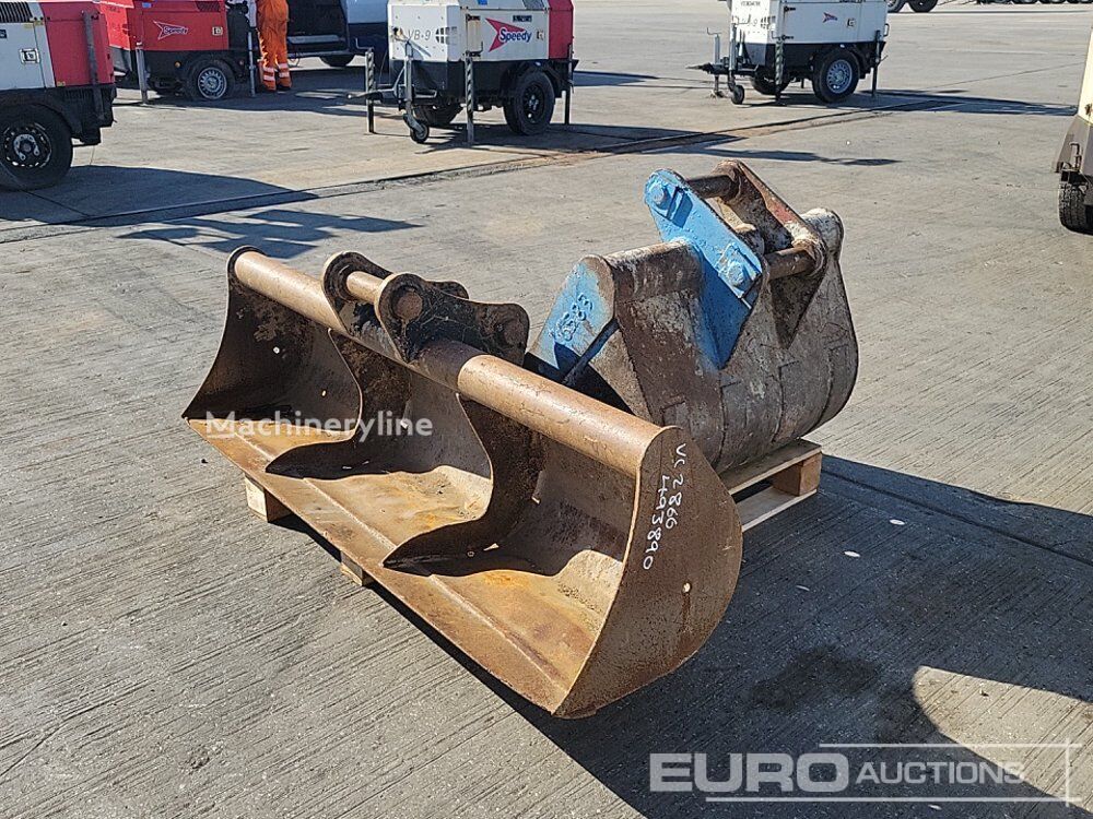 Prodaje se 70" Ditching, 36" Digging Bucket 60mm Pin to suit 10 Ton Excavat kašiku za bager na aukciji