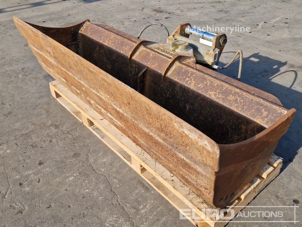 Prodaje se Lehnhoff 80" Hydraulic Tilt Ditching Bucket, S60 to suit 12-16 Ton Excava kašiku za gradiranje na aukciji