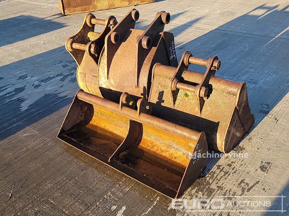 Prodaje se 36" Ditching, 24", 18", 12" Digging Bucket 30-50mm Pin to suit M kašiku za mini bager na aukciji