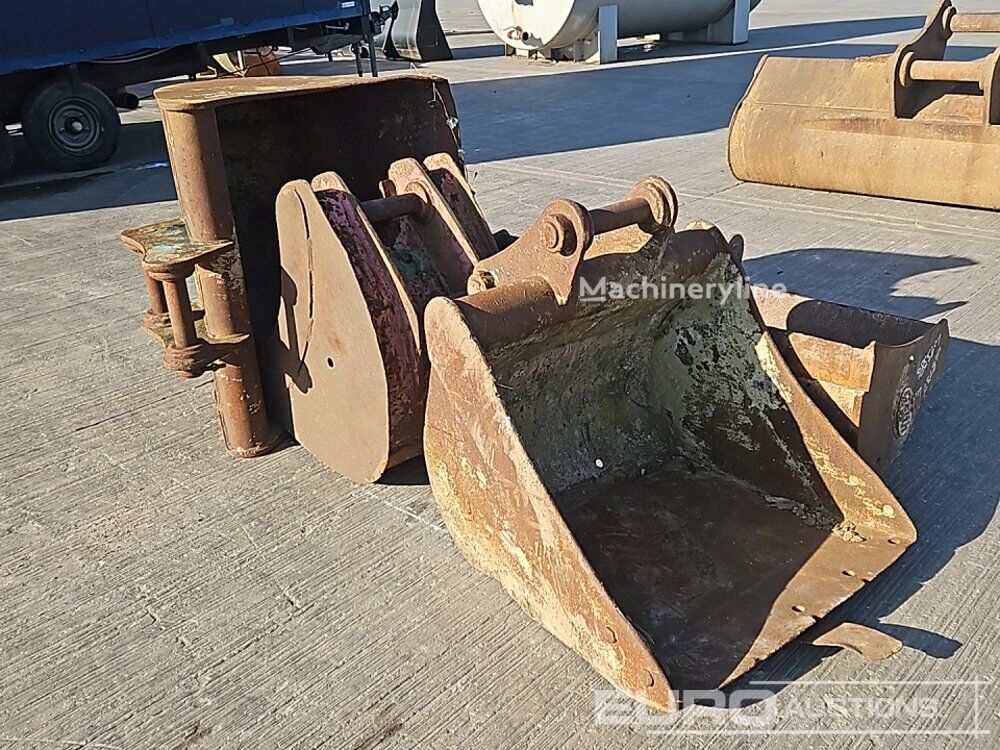 Prodaje se 60" Ditching, 36", 30" Digging, 18" Scoop Bucket 50mm Pin to sui kašiku za bager na aukciji