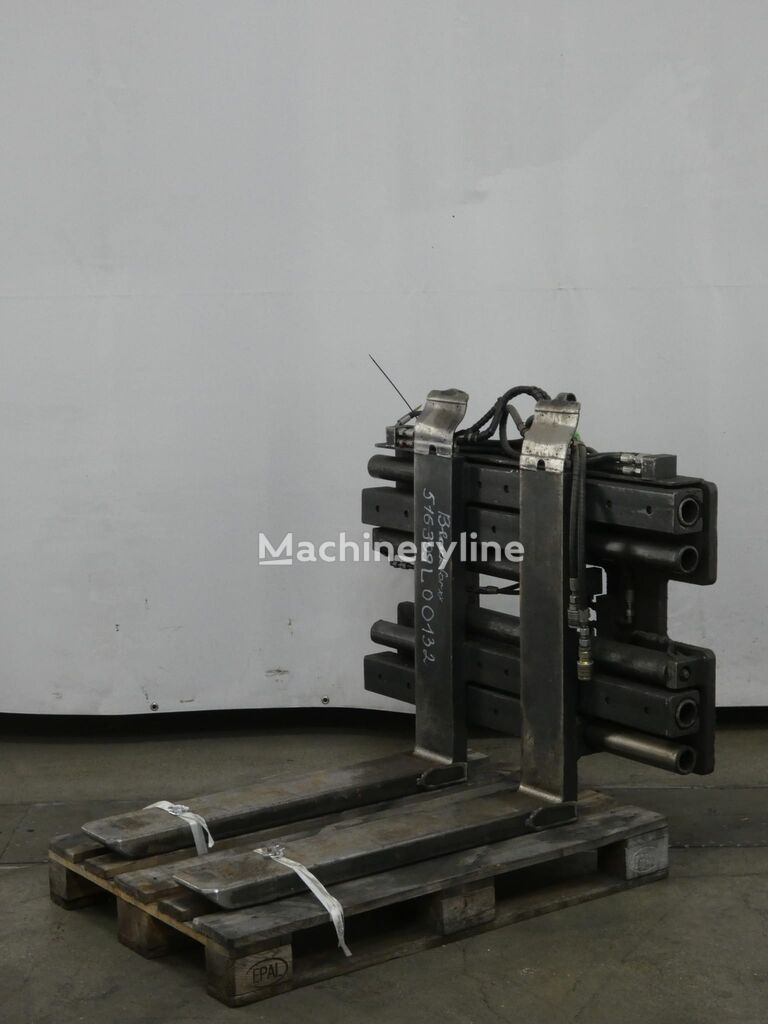 Prodaje se Griptech RG4354FP30 viljuške na aukciji