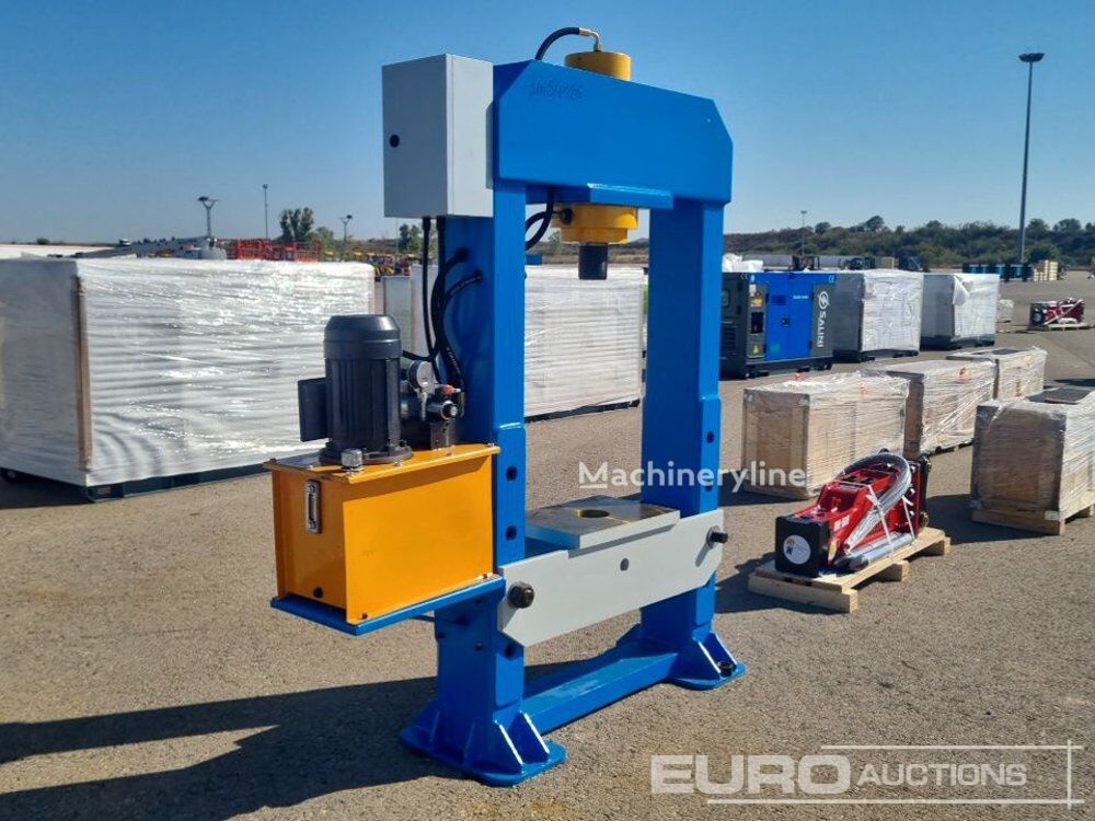 Prodaje se Fluidmex AT-75 hidrauličnu presu na aukciji