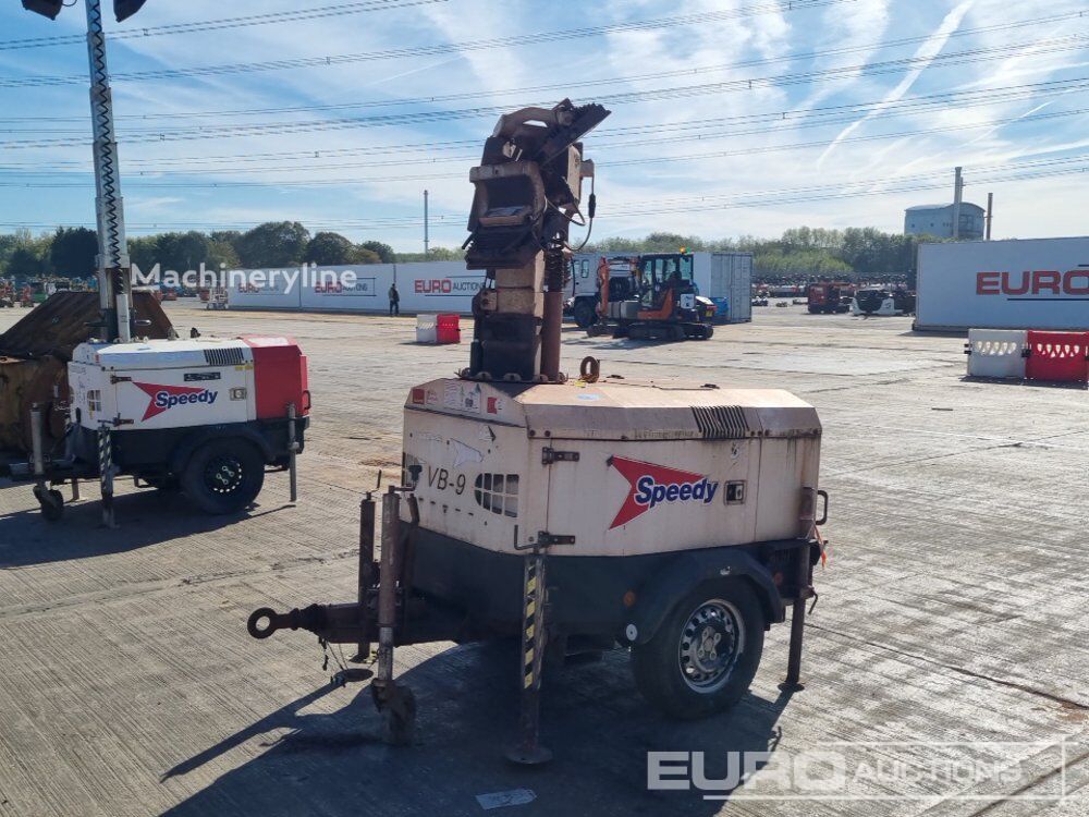 Prodaje se Generac VB-9 rasvetni toranj na aukciji