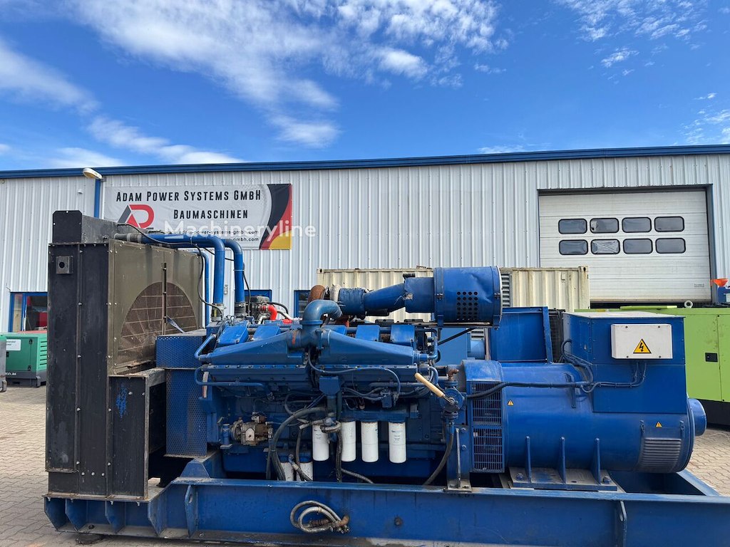 Cummins KTA38-G5 Generator 1100 KVA Stromaggregat FG Wilson 880 KW Strom diesel generator