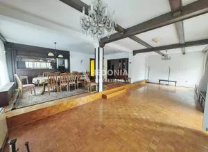 Izdavanje Poslovna zgrada - Beograd, Rakovica: Kanarevo brdo