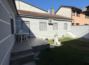 Izdavanje Kuća - Novi Sad, Salajka