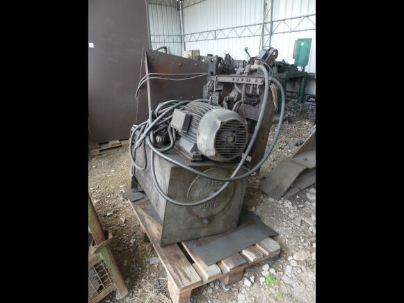 Prodaje se Abex Denison industrijsku pumpu na aukciji