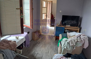 Prodajem Kuću, Budisava
