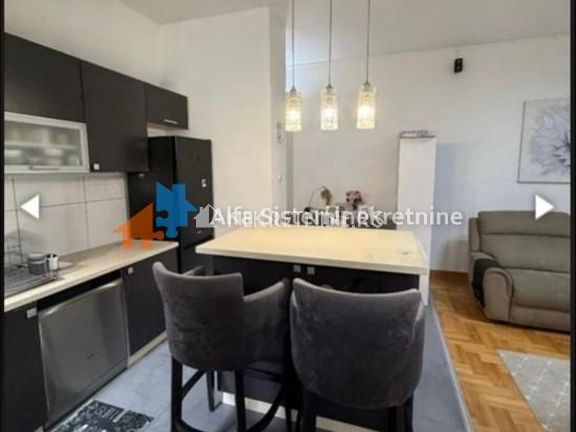 Stari grad, Centar, 2.0 stan, 60m2, 700 EUR, ID 52541