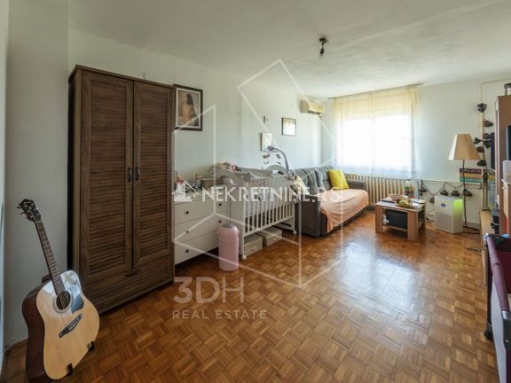 Čukarička padina 37 m², 1.0 adaptibilan u 2.0