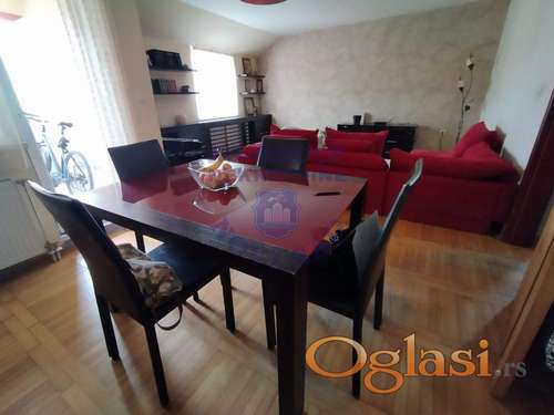 Predivan triplex na Novoj Detelinari
