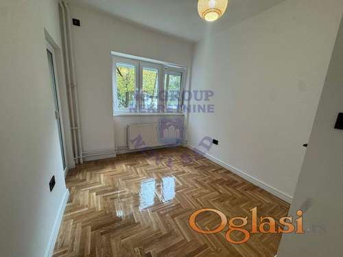 Komplet renoviran troiposoban