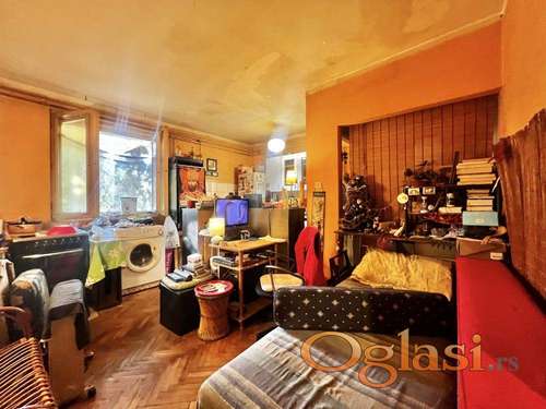 Stan za renoviranje na Vozdovcu 54m2 ID#2362