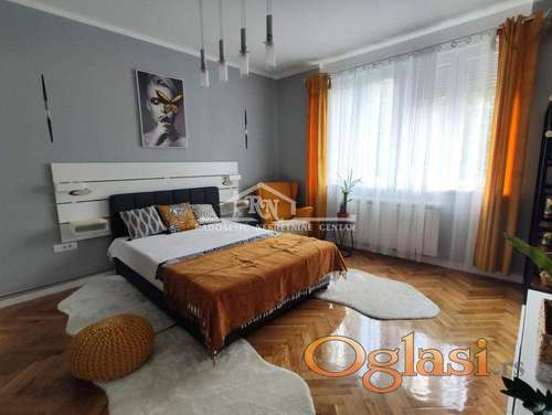 Centar, Cetinjska, 45m2, lux renoviran, uknjižen ID#1563