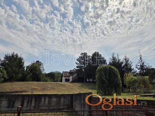 PETROVARADIN - RIBNJAK - 100.00 m2
