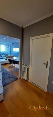 Novi Beograd, Hotel Jugoslavija, 1.5