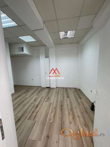    Izdaje se lokal – Zmaj Jovina ulica