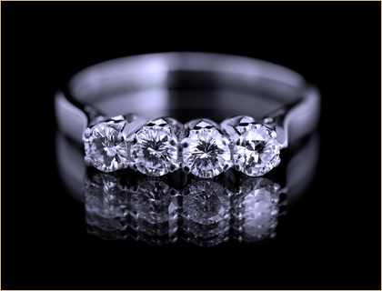 Verenički prsten, Dijamant
Brilijanti 4×0.16ct H/vs