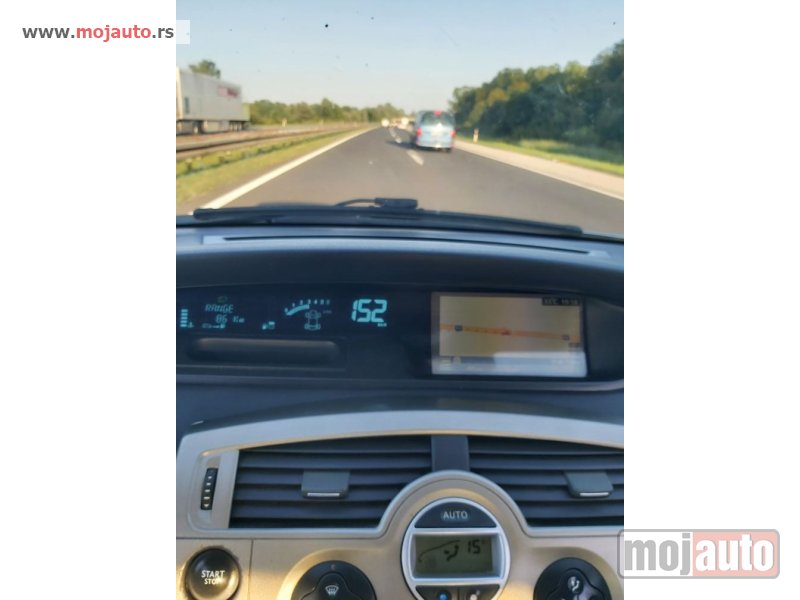 Renault Scenic stranac