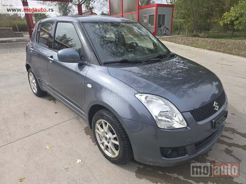Suzuki Swift 1,3 4WD Luxury