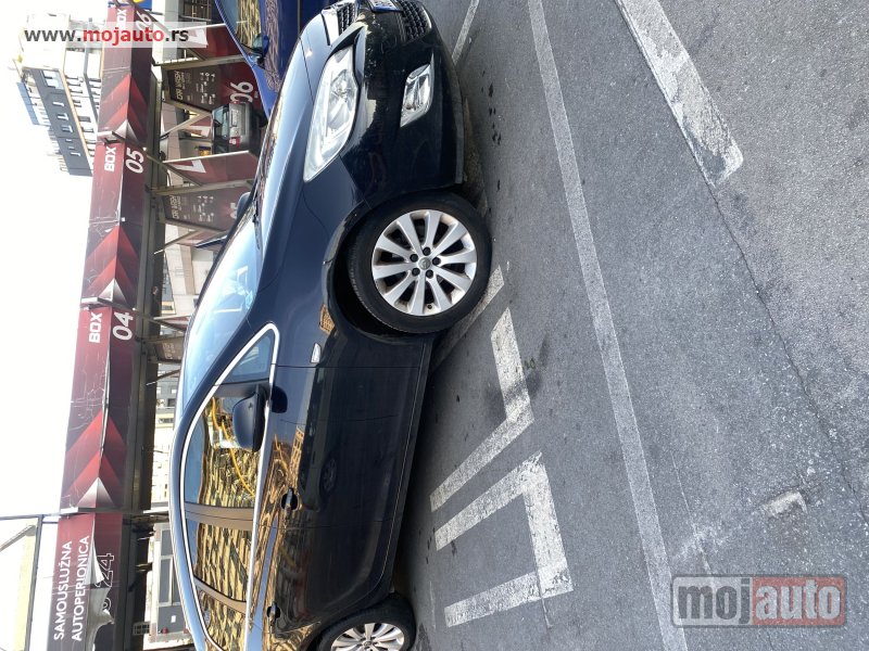 Opel Astra J