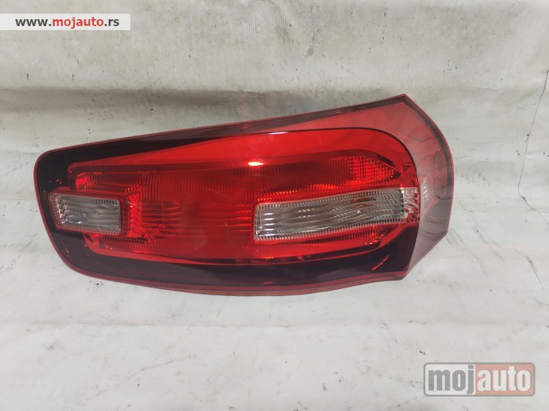 Stop svetlo desno Citroen C4 Picasso 2014-2017.g, kat.br: 9676120680