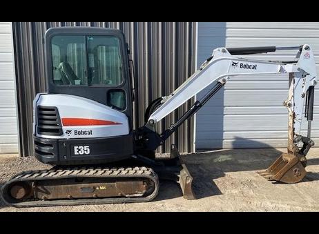 Bager BOBCAT E35