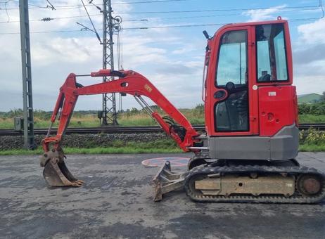 Bager Volvo ECR25D