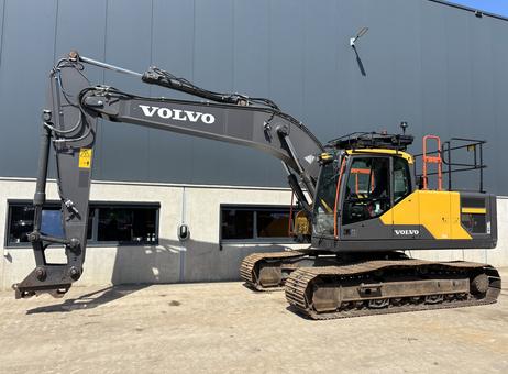 Bager Volvo EC220EL Verified seller