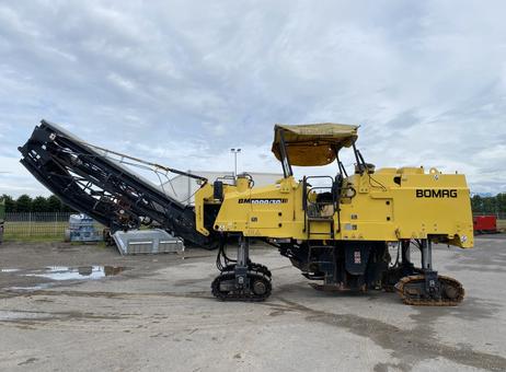 Ostale građevinske mašine BOMAG BM 1000/30 Verified seller  Nisko radno vreme