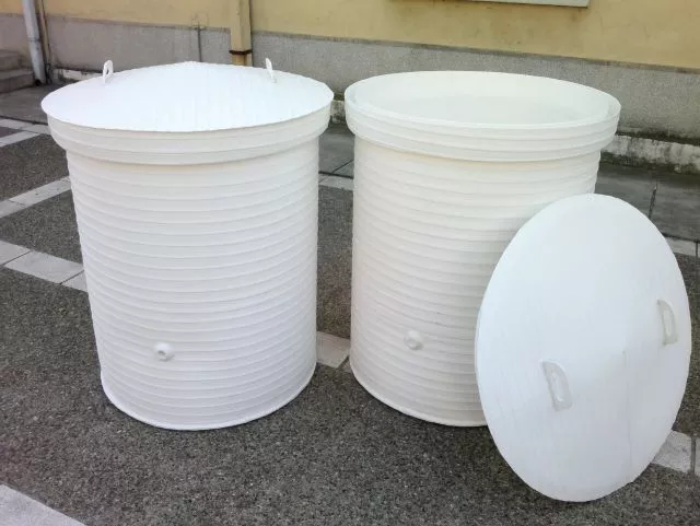 PLASTIČNA KACA 1500L PREČNIK Ø 1200 VISINA 1350 MM