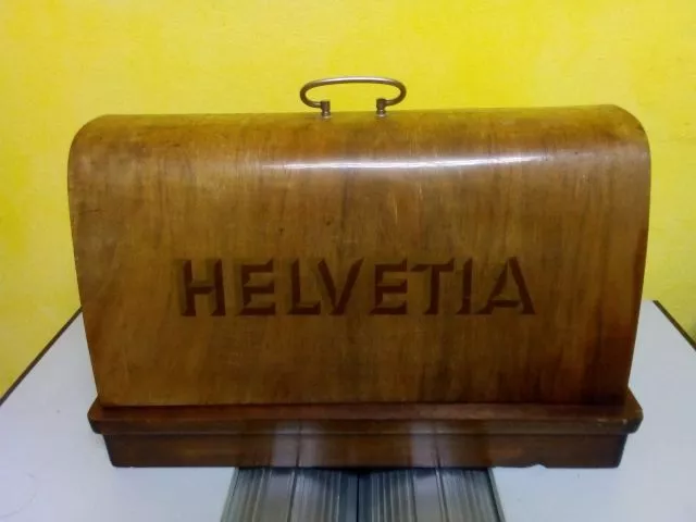 STARA ISPRAVNA ŠIVAĆA MAŠINA HELVETIA
